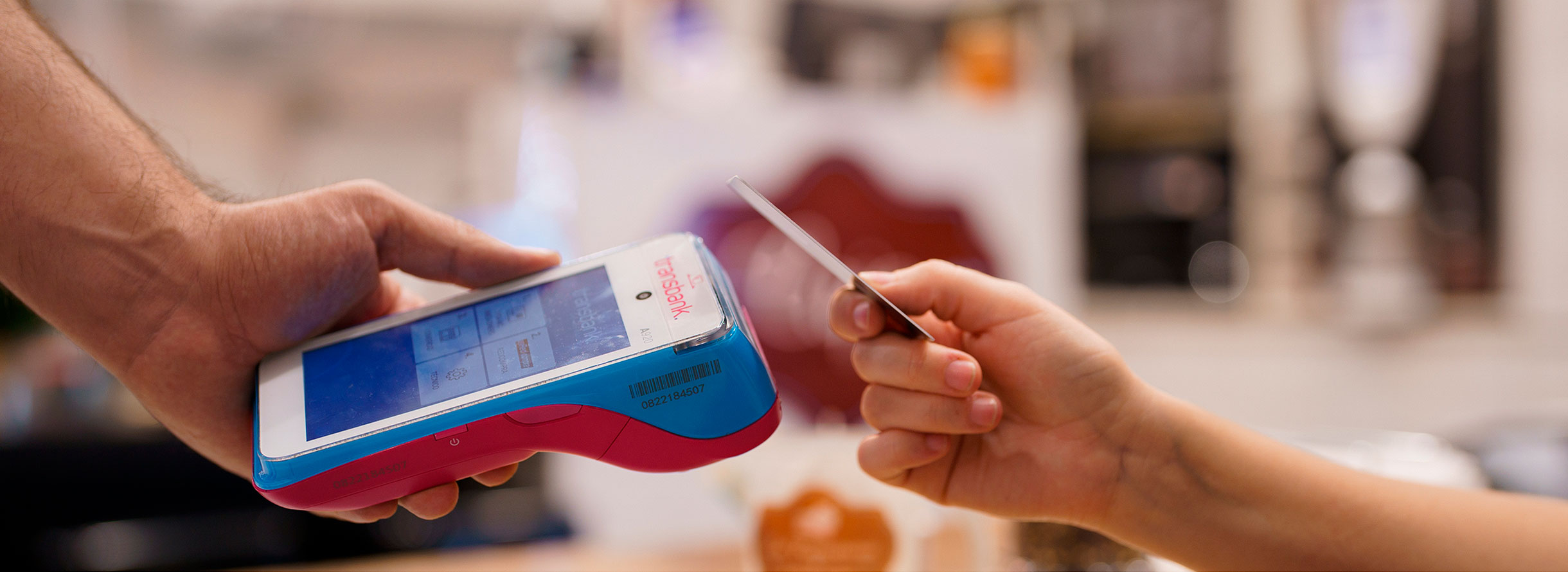 Transbank presenta su nueva línea de equipos POS para pagos ...